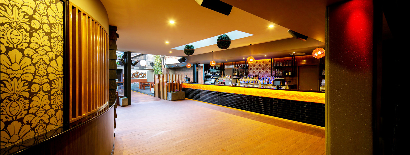 The Bended Elbow - Albury - The Pass